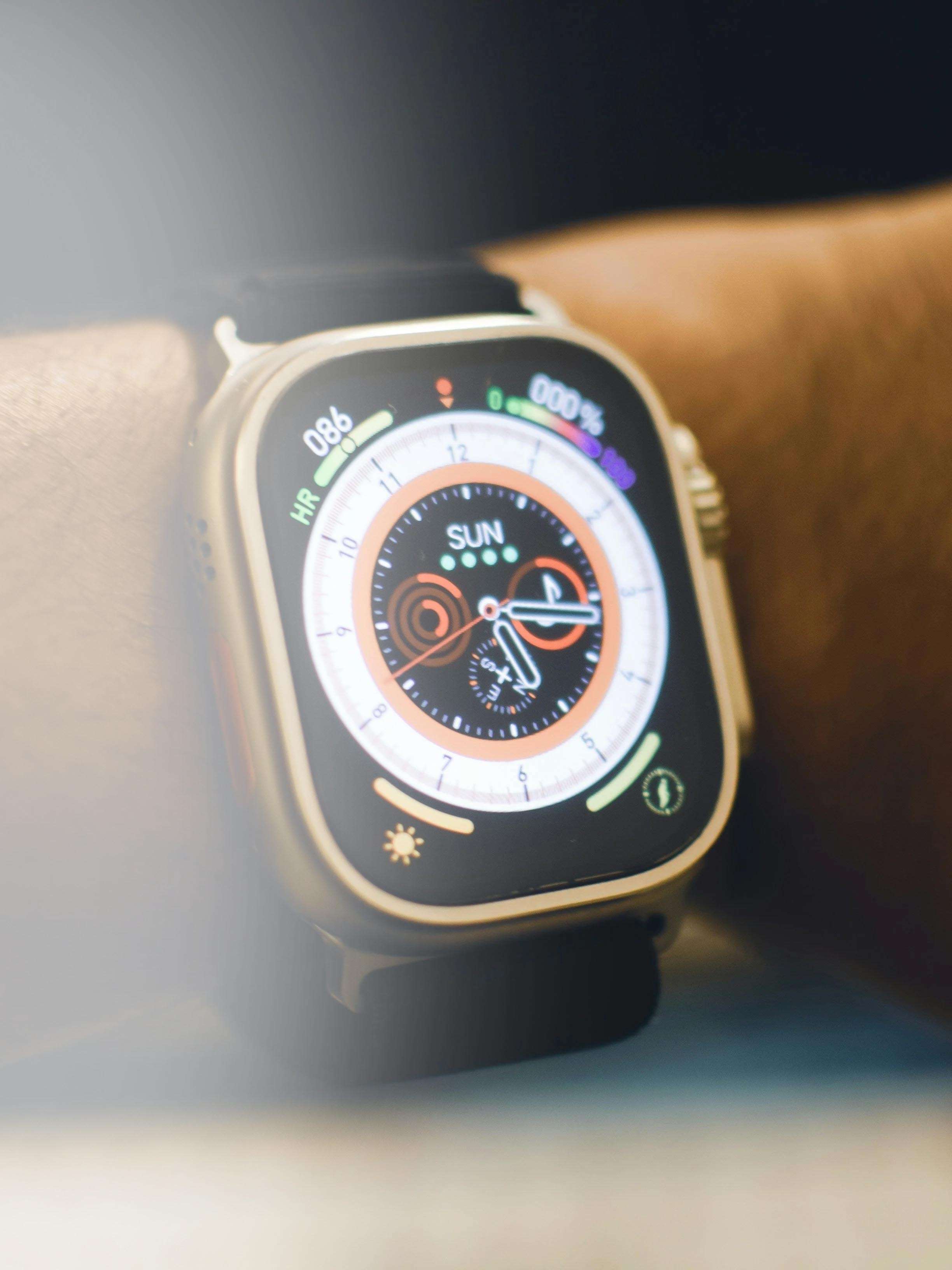 Has the era of the smartphone damaged the watch industry? – NITE Watches UK